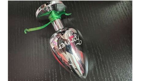 Gunakan Sex Toys Yang Berisi Abu Mendiang Sang Pacar Wanita Ini Ditangkap Di Bandara