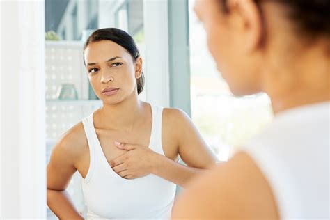 Symmastia Causes Symptoms And Treatments