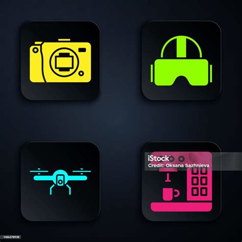 커피 머신 미러리스 카메라 드론 비행 및 가상 현실 안경을 설정하십시오 검은색 사각형 버튼입니다 벡터 3차원 형태에 대한 스톡 벡터 아트 및 기타 이미지 Istock