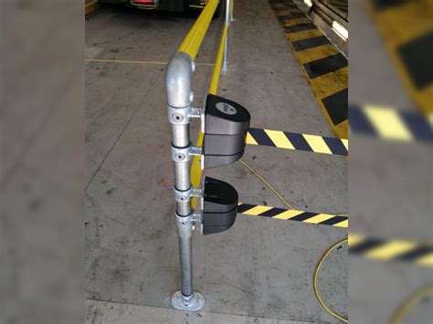 Workshop Safety Safety Barrier Installation To Prevent Falls In Your Vehicle Workshop Gea