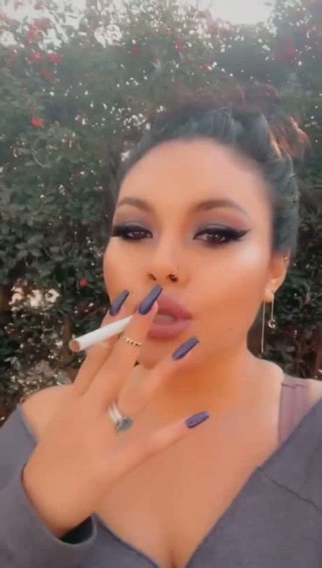 Sexy Smoking 🔥 Tumbex Sexy Smoking 🔥 Tumbex