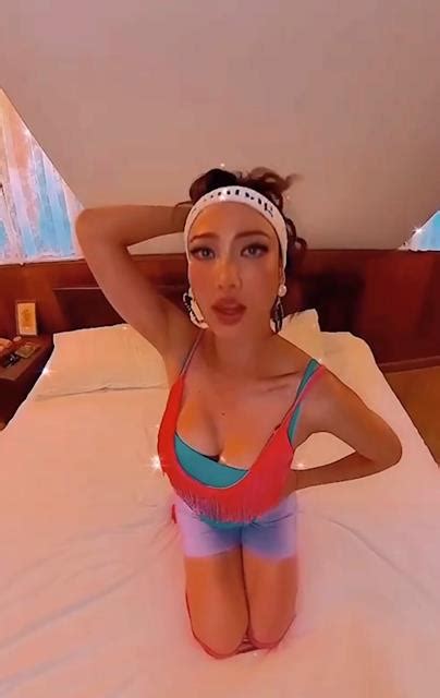 “แต้ว ณฐพร” อวดอึ๋มจัดหนักกับชุดแอโรบิคฉบับ Y2k