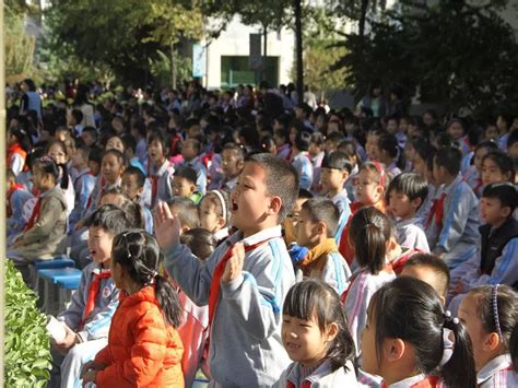 手捧阳光 挥洒汗水济南市行知小学顺利举办2018年秋季运动会 搜狐大视野 搜狐新闻