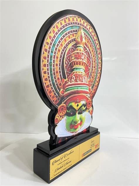 wooden kerala theme based custom design awards and trophies size 10 15