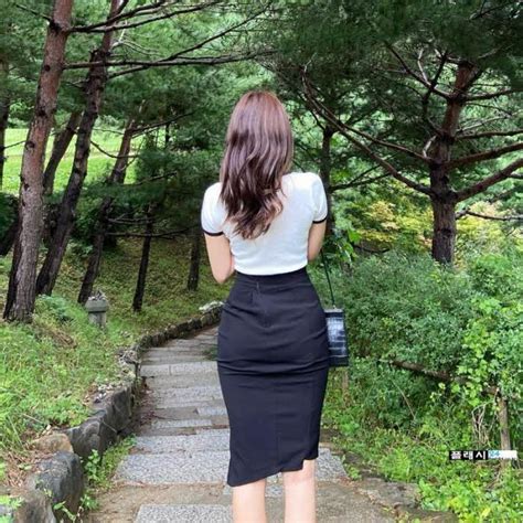 미시 유튜버중에 거의 손가락에 꼽힐꺼라는 분위기 자체가 ㅇㅑ하다는 미시녀 Issueiyagi