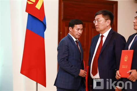 Засгийн газар бүрэн бүрэлдэхүүнээрээ огцрох саналыг МАН ын Удирдах зөвлөл дэмжжээ