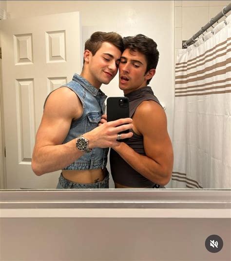 Hot Gay Couples Aesthetic Gay Couples Pictures Gay Date Outfit Gay