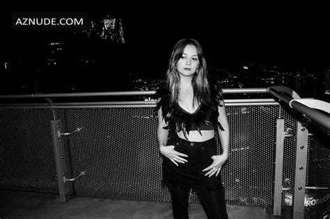 Billie Lourd Sexy Photo Collection Aznude