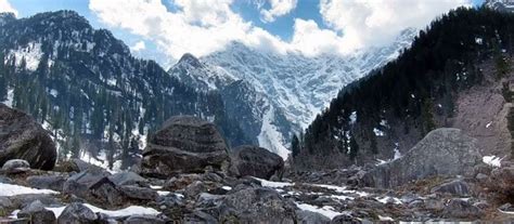 Your Holiday Tour — Manali Can Spice Up | by RIHAN TRAVELS | Medium
