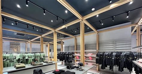 신세계사이먼 여주프리미엄아울렛 스톤 아일랜드 새단장