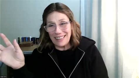 פרשת תרומה עם רחל שאבי כלי פריצה שמחה ושיגעון שמעל הצימצום ההגיוני