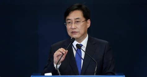 靑 中 입국 전면금지 실익 없어 중국 눈치보기 주장 유감