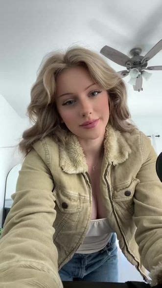 Lilly Bloomes Lilly Bloomes Snapchat Stories Spotlight Lenses