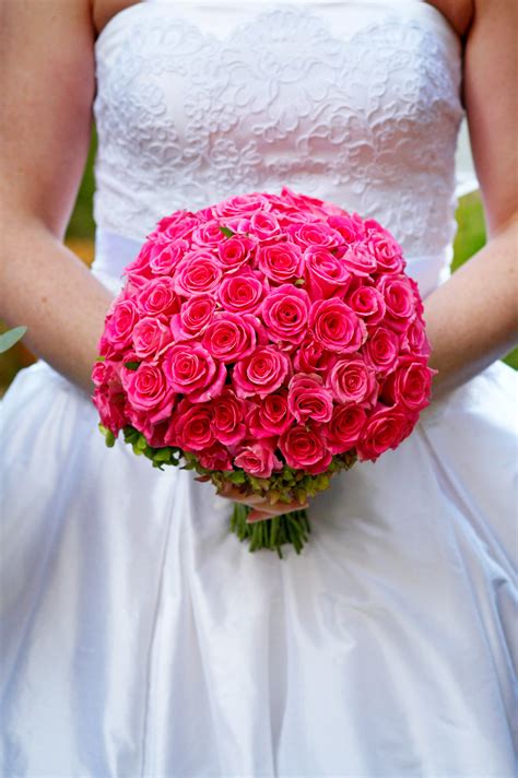 34 Round Bouquets Ideas To Save Today Round Bouquet Bridal Bouquet