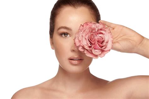 Nadia Agha Insearch Pk