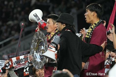 画像・写真：｢移籍後の初ゴール｣｢2ケタ得点3人の大活躍｣でj1連覇＆今季2冠、｢キャプテン交代｣神戸が鹿島以来の3連覇へ【ヴィッセル神戸vs