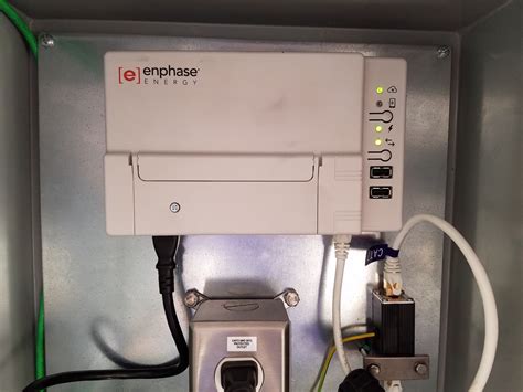 Jacks Solar Ground Mount Journey Polaris Connectors In Junction Box