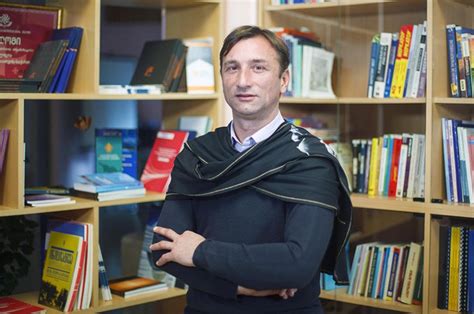 მასწავლებელ ლადო აფხაზავას თავს დაესხნენ გურიის მოამბე