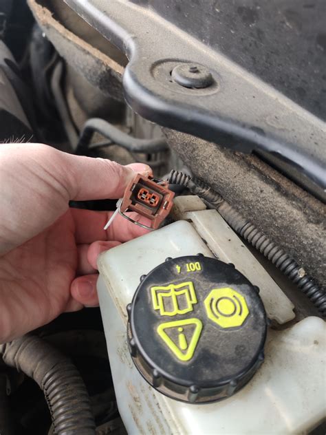 43 Решение ошибки Brake Fluid Low Service Urgen — 17 — Volvo Xc90 1g 3 2 л 2008 года