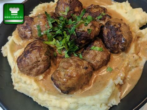Кюфтета по цариградски върху картофено пюре Recipe Ethnic Recipes Food Dishes