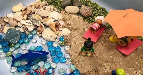 Creative Projects for Kids: Сенсорная коробка пляж