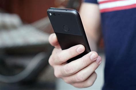 Google Pixel Review Android At Its Best On Mixed Hardware