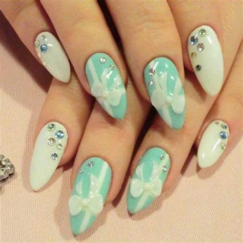 ایده های جذاب و شیک طراحی ناخن پاپیونی برای کریسمس