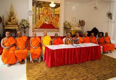 බුද්ධ චීවරයේ ගෞරවය කෙලෙසන අඥාන පුද්ගලයින් සම්බන්ධයෙන් බුද්ධිමත්ව කටයුතු කිරීම යුගයේ අවශ්‍යතාවයක්