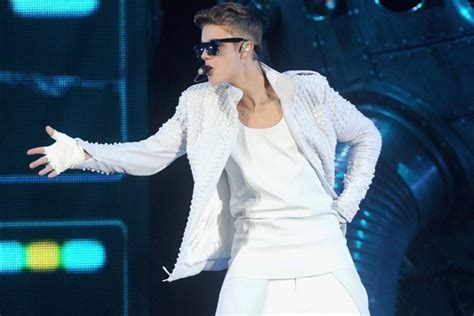 Justin Bieber Wanted In Brazil Over Graffiti Exploits As Footage Of Him