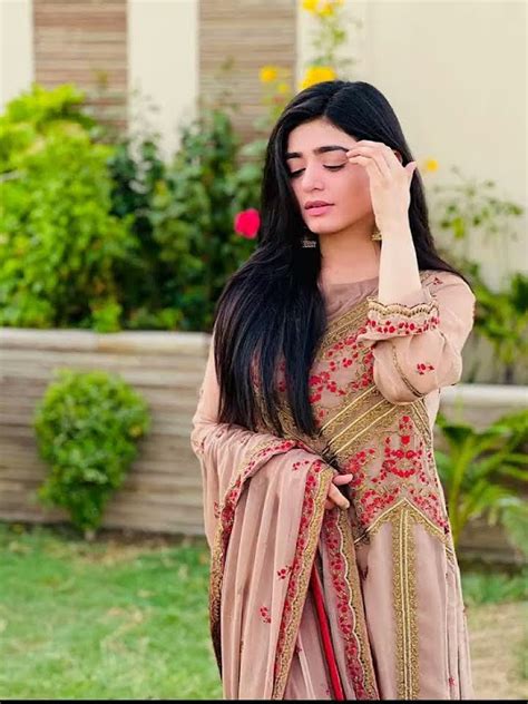 Pakistani Beautiful Actress Saher Khan Shortvideo Viral Youtube