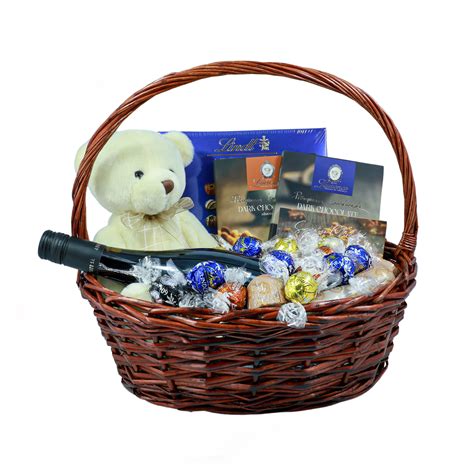 Подаръчна кошница с Вино и Плюшено мече One T 21012