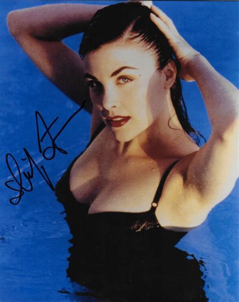 8 Hot Sexy Sherilyn Fenn Bikini Pics