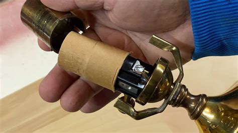 How To Replace A Lamp Socket Easy Youtube