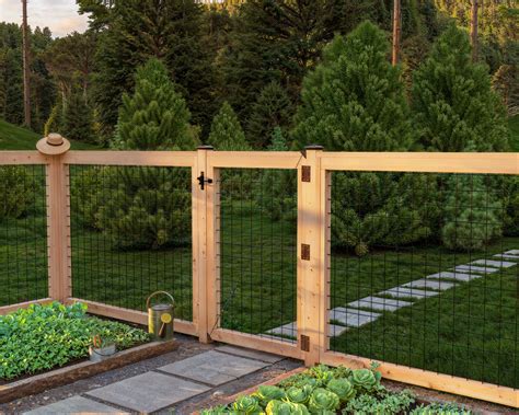 Hog Panel Fence Construction 17 Awesome Hog Wire Fence Design Ideas
