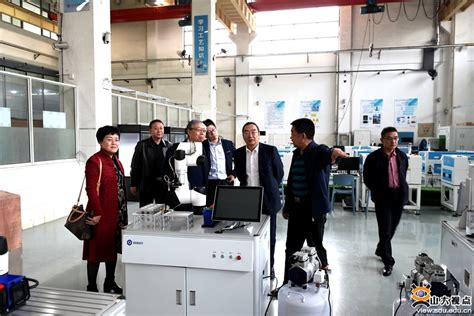新疆昌吉学院院长一行到工程训练中心进行交流 山东大学新闻网