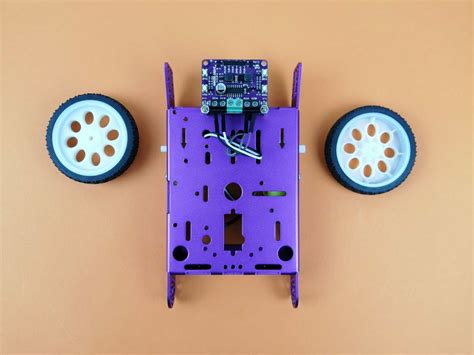 building line following robot using maker pi pico maker drive and