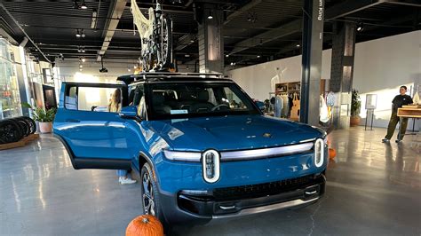 Evs Lose Favor In Car Dealerships And Washington