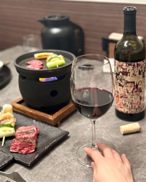 루루랜드 한서경🎀 광고 🍷천재적인 블렌딩과 예술적인 레이블로 요즘 가장 핫한 천재 와인메이커 데이브 피니의 오린스위프트 3년 간 수 많은 잡지에서 모은 이미지들로