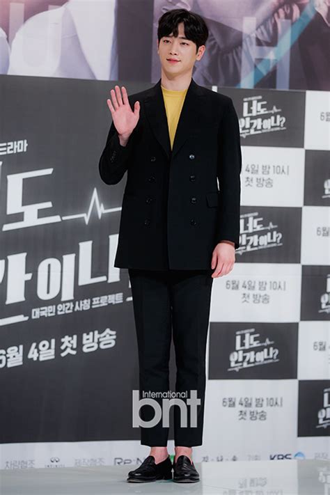 [bnt포토 ] 포즈만 봐도 캐릭터가 딱 서강준 기대되는 1인2역 Bnt뉴스