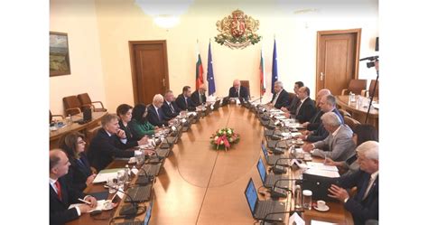 Служебното правителство определя своите представители в тристранния съвет