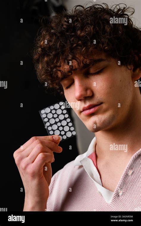 Pimple Patch To Clean The Face From Inflamed Acne Invisible Acne