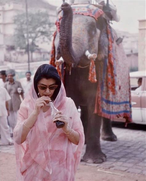 19 Maharani Gayatri Devi Ideas To Save Today Gayatri Devi Maharani