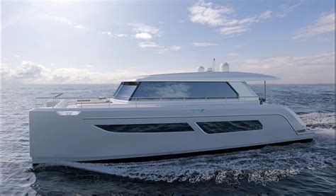 Iliad Launches Long Range 53s Power Cat