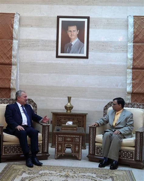 وزارة المالية المهندس عرنوس يبحث مع سفير الهند بدمشق سبل تعزيز