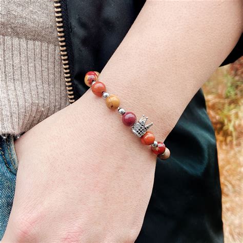 Badu Bg Дамска гривна от мъниста гривна от естествен камък фина корона висулка гривни за