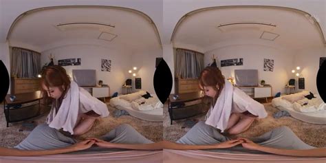 【vr】ゲリラ豪雨で雨宿りにきた濡れ透けギャルと2人きり いつもは生意気だけど雷怖がり超密着！吊り橋効果でイチャ中出しsex！ 斎藤あみり