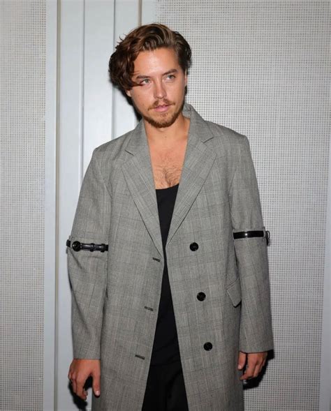 Cole Sprouse September 2023 Coperni Fashion Zac Efron Beroemdheden