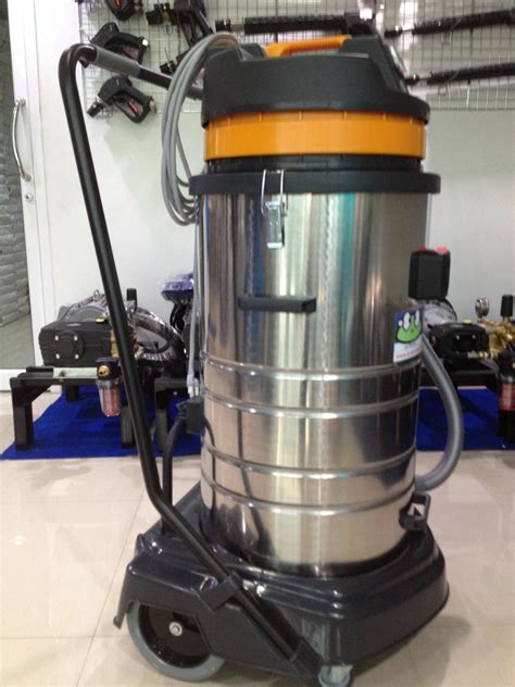 เครื่องดูดฝุ่น รุ่น Kd 07 K Newtech อุปกรณ์ร้านคาร์แคร์