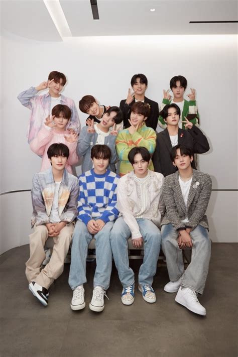 Treasureの「thesecondstep Chapterone」が2022年にhanteoで最初の週の売り上げが最も多いk Pop
