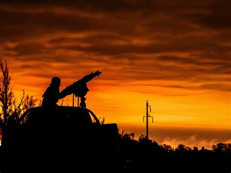 РФ атакувала Україну балістичними ракетами й дронами пошкодження є у пяти областях Повітряні